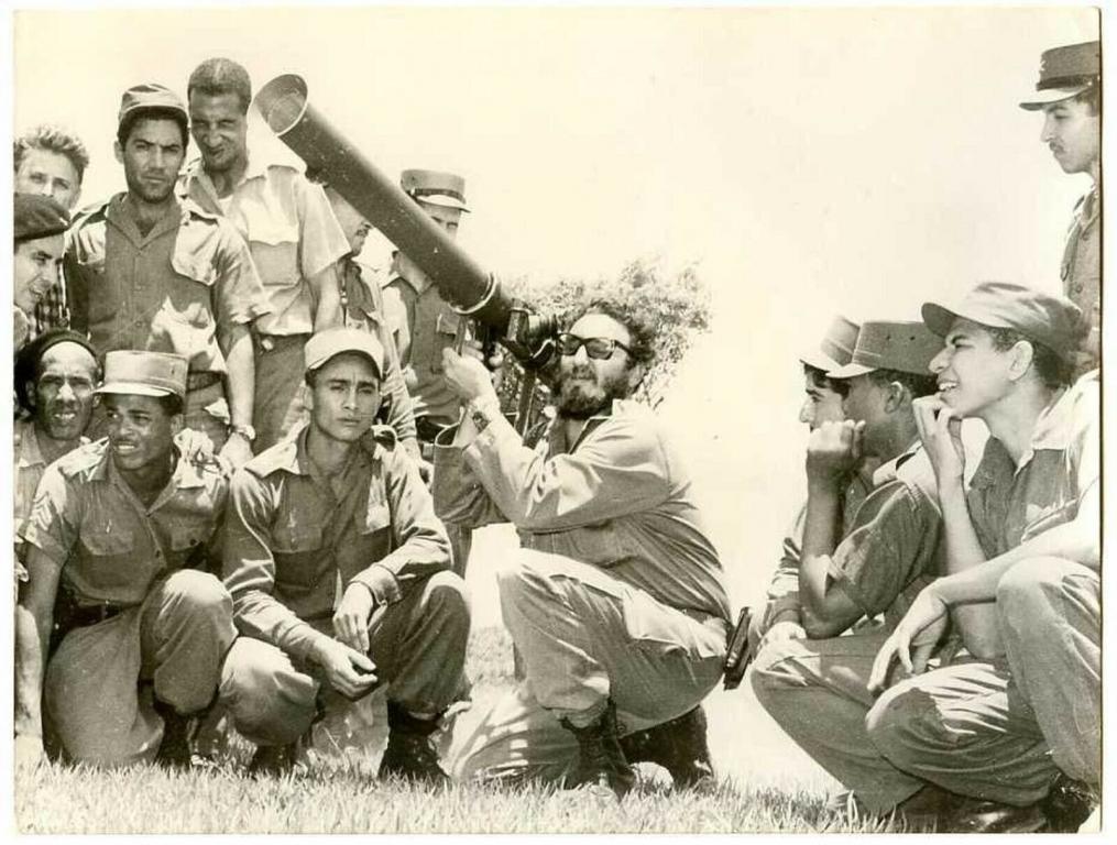 Куба Редкое Фото Армия FIDEL CASTRO Фидель Кастро BAZOOKA CANNON Базука ...