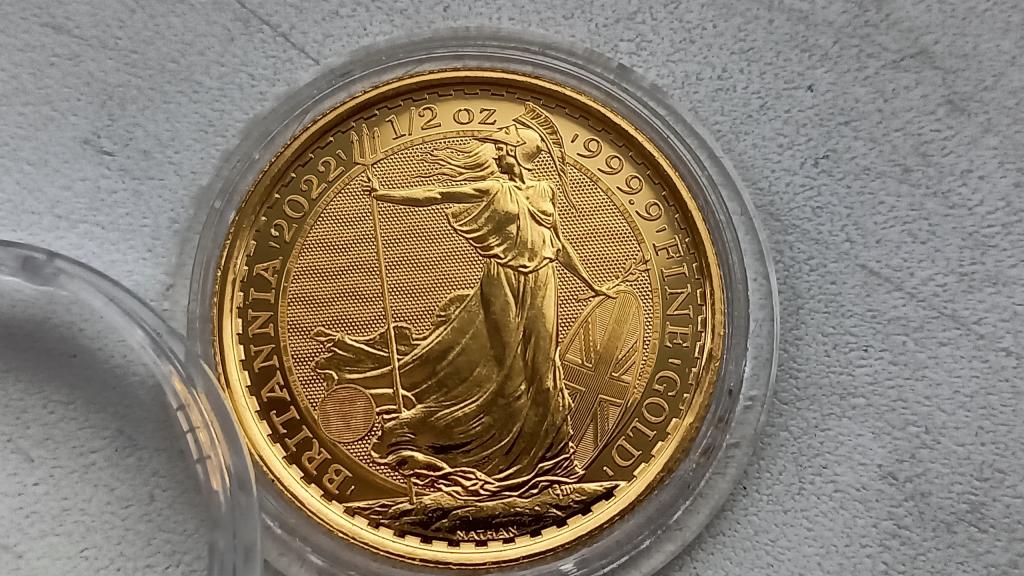 ВЕЛИКОБРИТАНИЯ 50 ФУНТОВ 2022 г UNC ЗОЛОТО 1/2 унции !!!! — покупайте ...