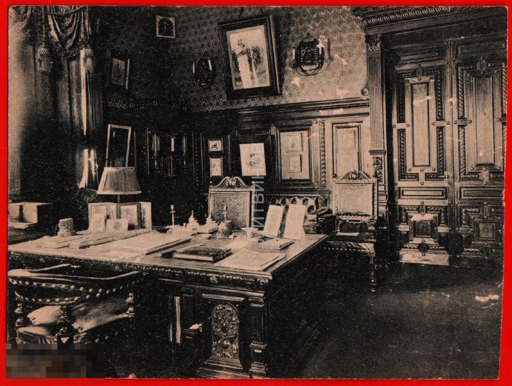 126612 Петергоф Нижний дворец музей интерьер письменный стол мебель ...