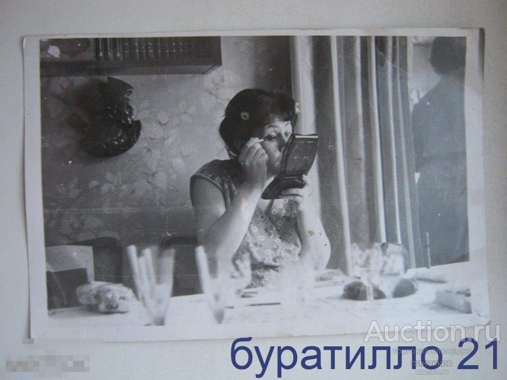 " Фото девушки красящей ресницы" 12х18 — покупайте на Auction.ru по ...